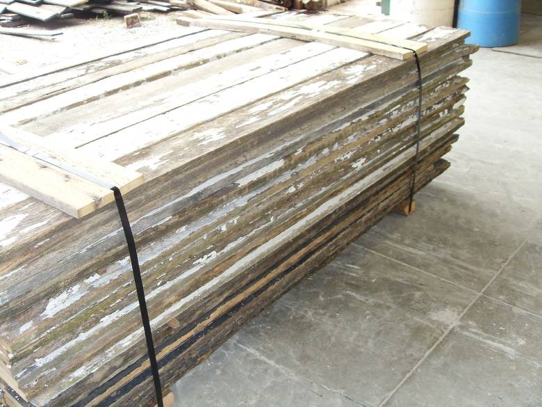 Photo #16798 - Weathered Oak Boards 1x6-Bundle 16 with white paint