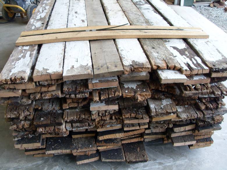 Photo #16798 - Weathered Oak Boards 1x6-Bundle 16 with white paint